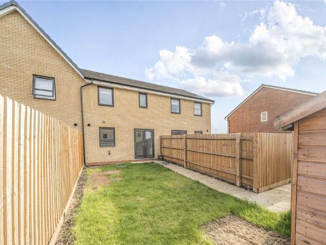 3 bedroom house to rent Rowan Road, Houghton Conquest, Bedford, Bedfordshire, MK45