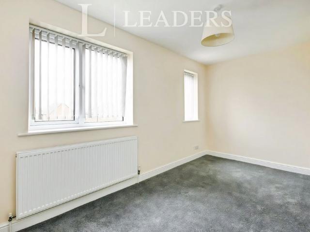 3 bedroom house to rent Springvale Close, Danesmoor, Chesterfield, Derbyshire, S45