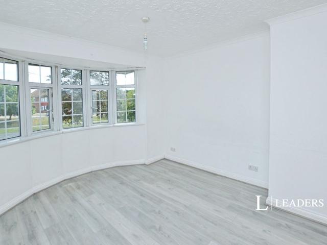 3 bedroom house to rent St. Andrews Avenue, Colchester, Essex, CO4