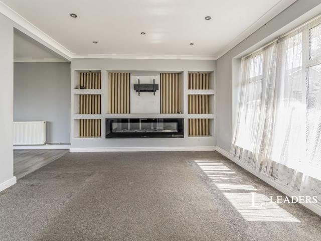 3 bedroom house to rent Stelling Road, Erith, DA8