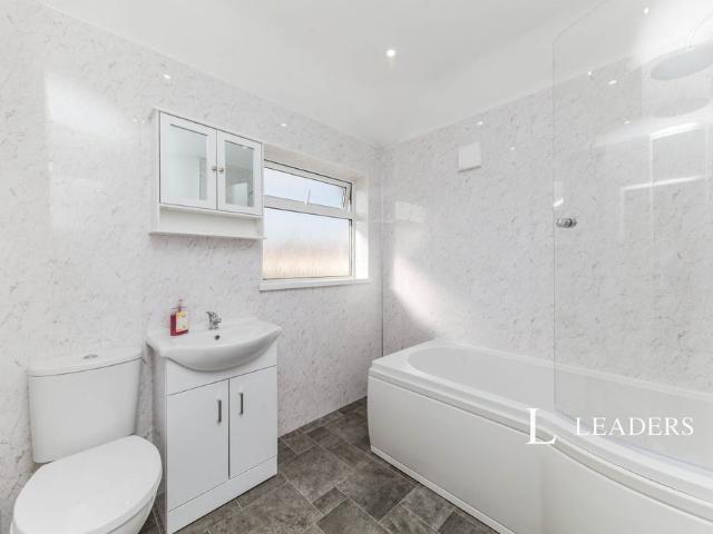 3 bedroom house to rent Sycamore Avenue, Crewe, CW1