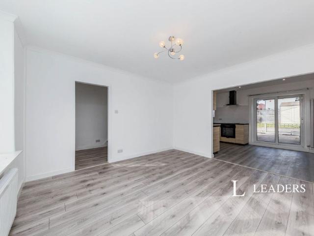 3 bedroom house to rent Sycamore Avenue, Crewe, CW1