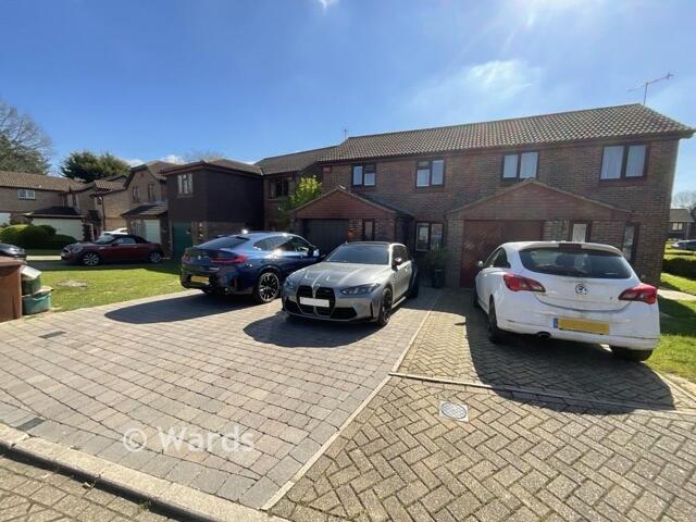 3 Bedroom House Tonbridge Kent 101119206