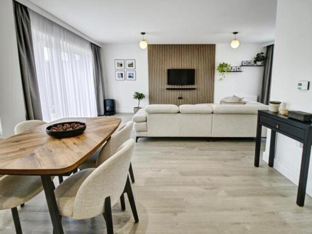 3 Bedroom House Tonbridge Kent LS101316285