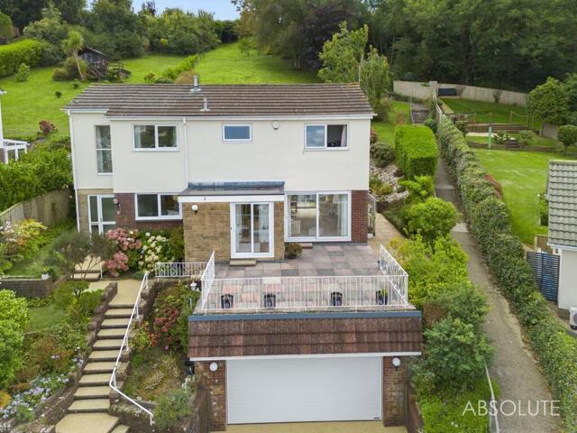 3 Bedroom House Torquay Torbay LS101674836