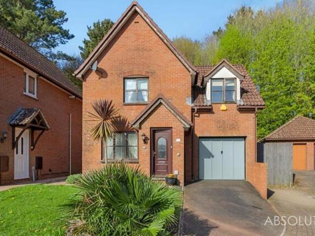 3 Bedroom House Torquay Torbay LS101278183