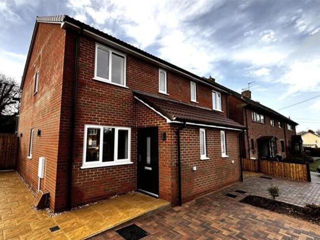 3 Bedroom House Taunton Somerset 100881485