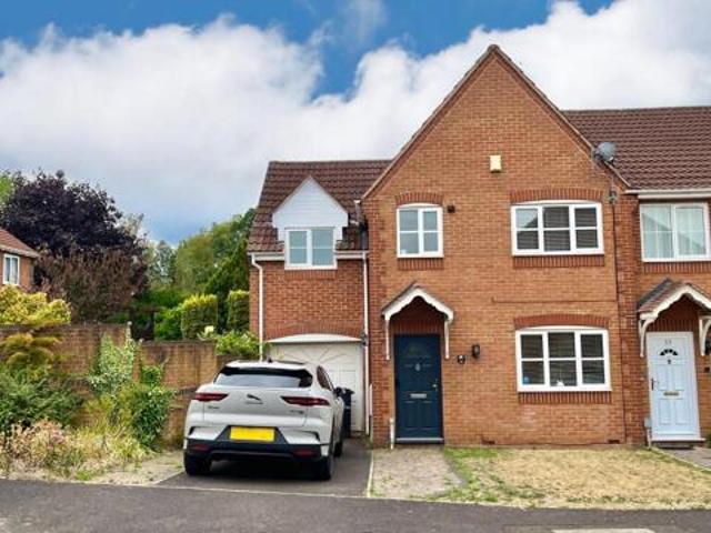3 Bedroom House Taunton Somerset 101675014