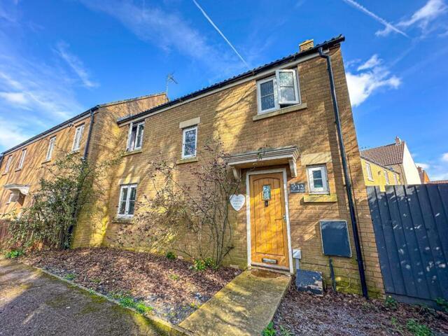 3 Bedroom House Taunton Somerset 101892245