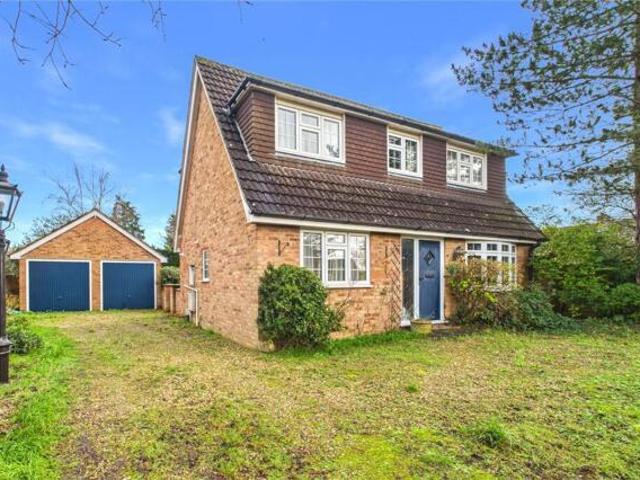 3 Bedroom House Tadley Hampshire 98800865