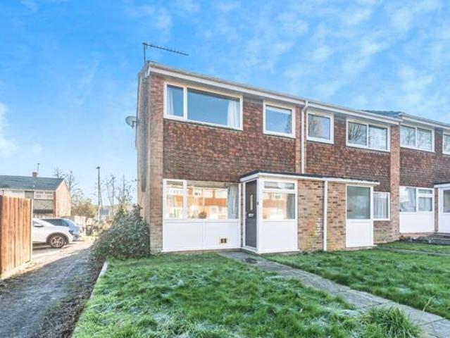 3 Bedroom House Tadley Hampshire LS99277773
