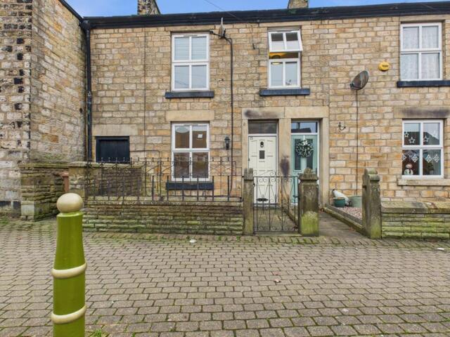 3 Bedroom House Tameside Tameside 98687489