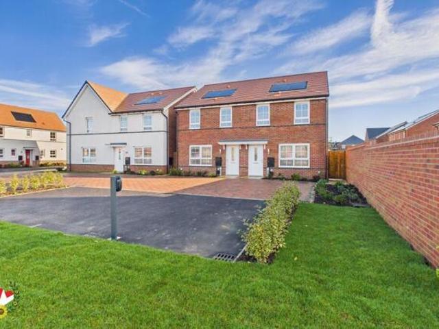 3 Bedroom House Tewkesbury Gloucestershire 98649153