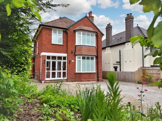 3 Bedroom House Telford Telford And Wrekin LS100987907