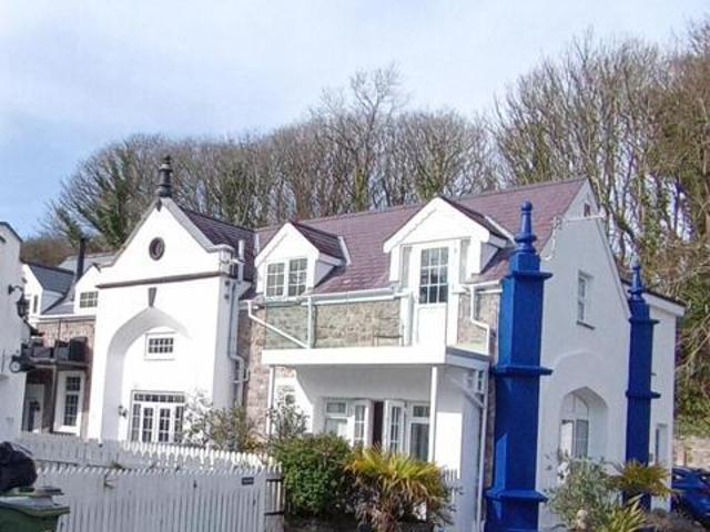 3 Bedroom House Tenby Pembrokeshire LS101996238