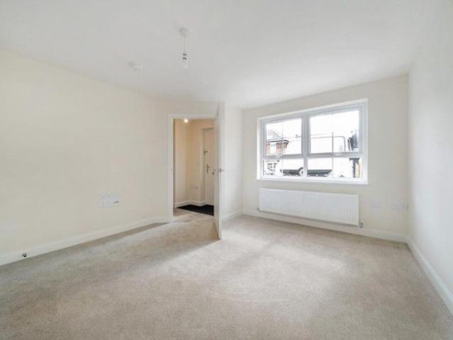 3 Bedroom House Terraced