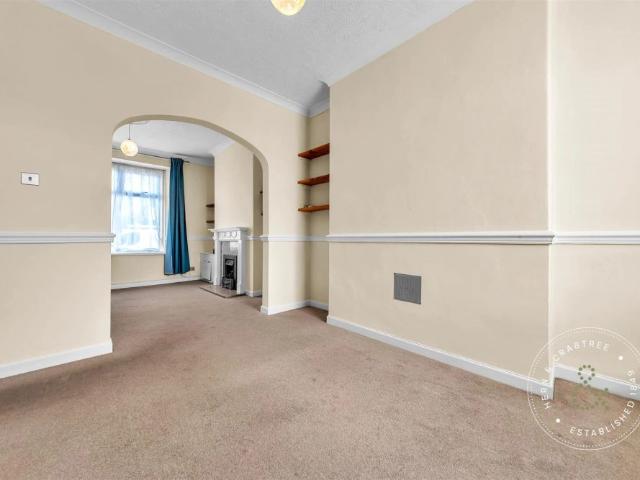 3 Bedroom House Terraced