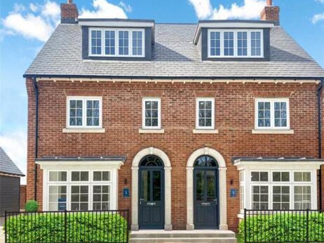 3 Bedroom House Theale West Berkshire LS99840293