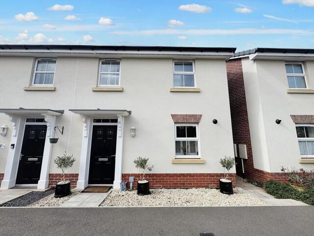 3 Bedroom House Tiverton Devon 99092326