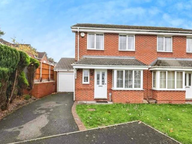 3 Bedroom House Tividale Tividale LS98766144