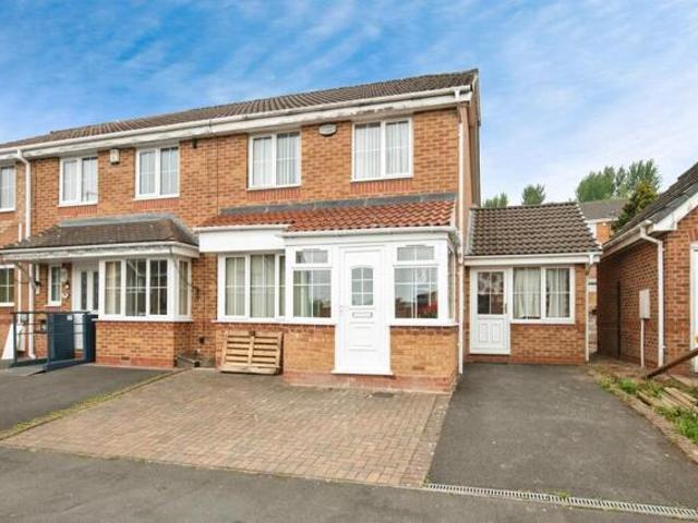 3 Bedroom House Tividale Tividale LS99161418