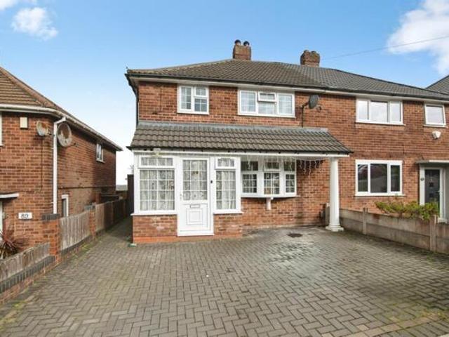 3 Bedroom House Tividale Tividale LS100263327