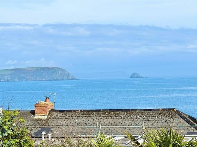 3 Bedroom House Truro Cornwall CORNWALL. TR2 88320675