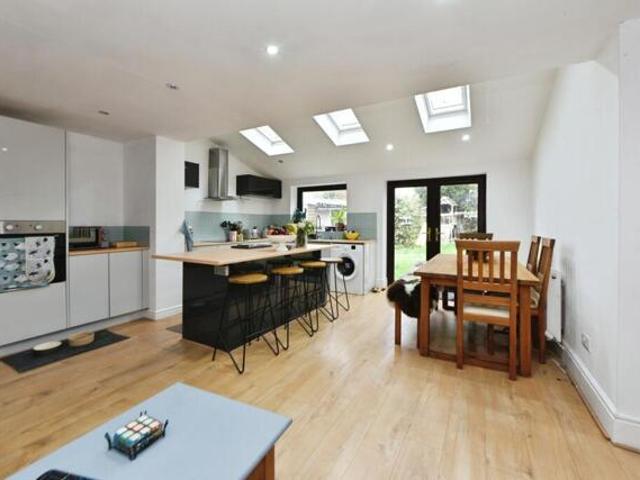 3 Bedroom House Trafford LS101677811