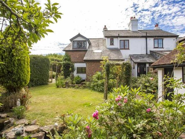 3 Bedroom House Tunbridge Wells Kent 100649126