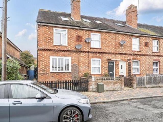 3 Bedroom House Tunbridge Wells Kent 99523785