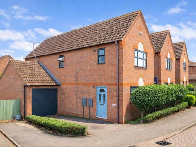3 Bedroom House Two Mile Ash Milton Keynes LS101677990