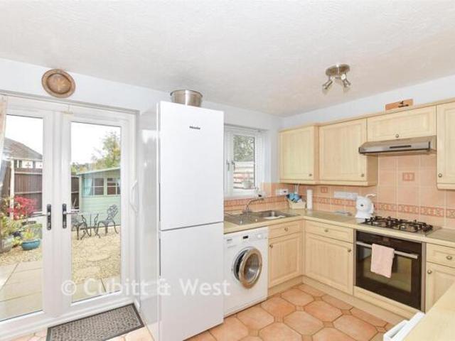 3 Bedroom House Uckfield East Sussex LS99237334