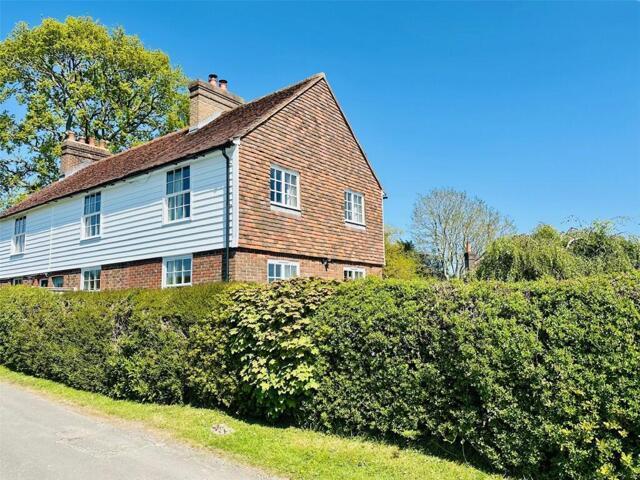 3 Bedroom House Uckfield East Sussex LS101891837