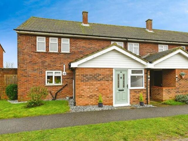 3 Bedroom House Upper Marham Upper Marham 101231894