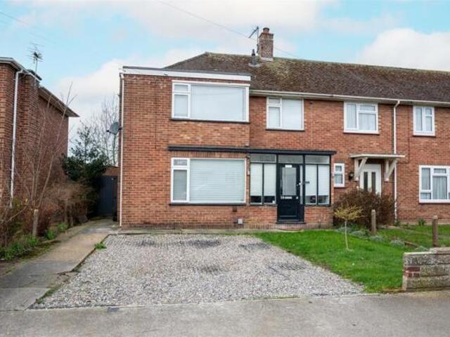3 Bedroom House Yarmouth Isle Of Wight LS100426101