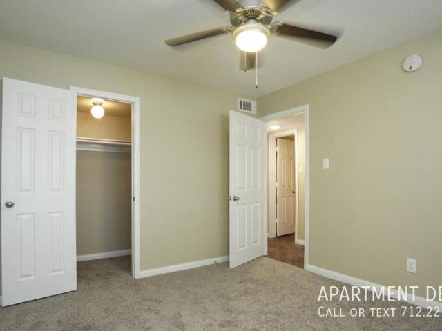 3 bedroom, Houston TX 77049 77325981