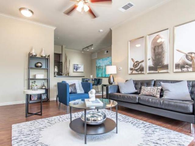 3 bedroom, Houston TX 77049 LS84809047