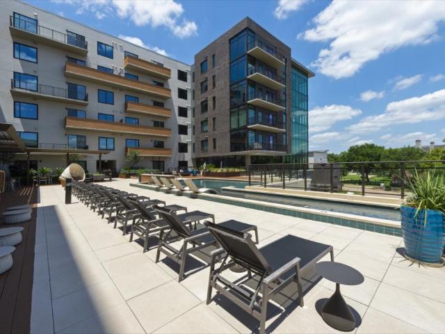 3 bedroom, Houston TX 77057 38917327