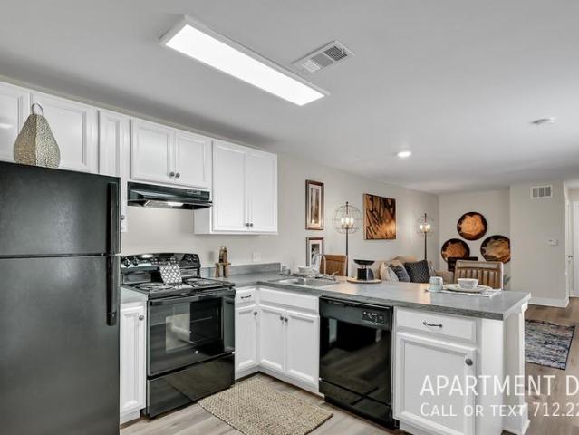 3 bedroom, Houston TX 77013 75788213