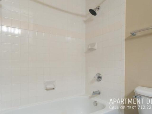 3 bedroom, Houston TX 77019 77325667