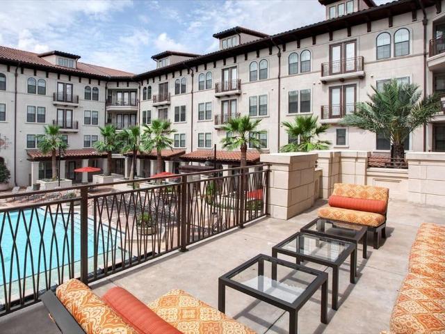 3 bedroom, Houston TX 77019 39683432
