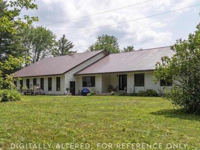 3 bedroom, Howland ME 04448 101800765