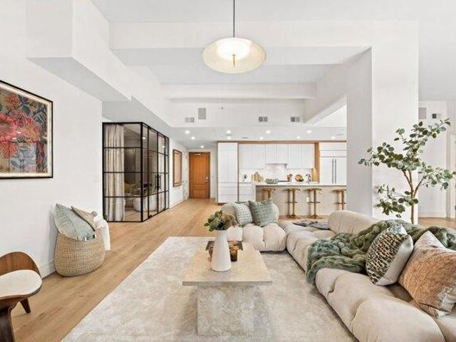3 bedroom, Hoboken NJ 07030 102478273
