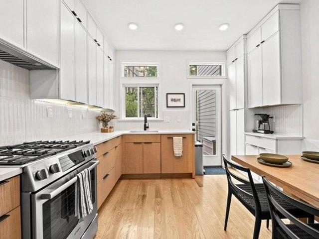 3 bedroom, Hoboken NJ 07030 102345195