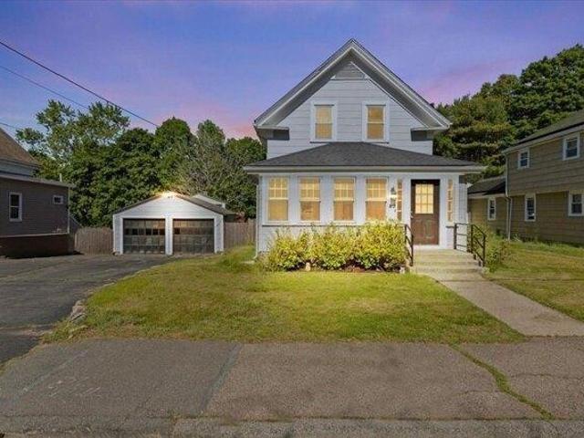 3 bedroom, Holbrook MA 02343 104410185