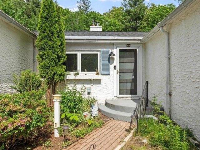 3 bedroom, Holden MA 01520 105108518