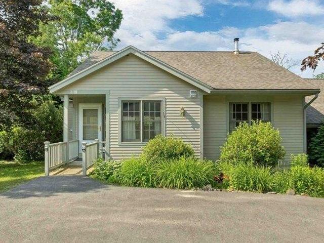 3 bedroom, Holderness NH 03245 105092603