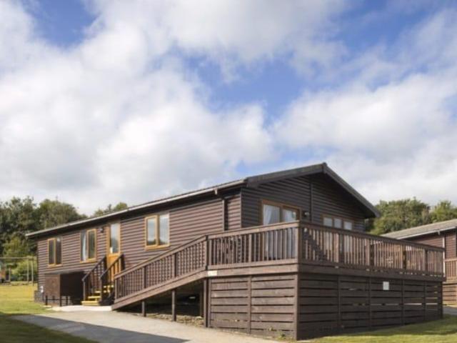 3 bedroom holiday lodge for sale