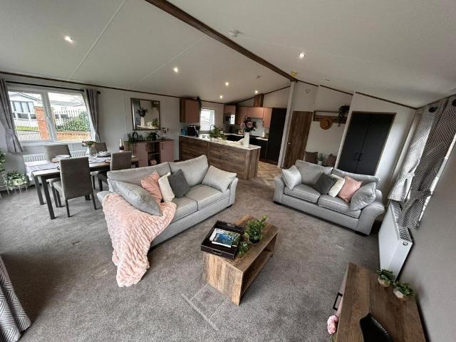3 bedroom holiday lodge for sale