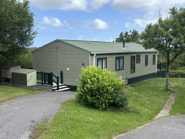 3 bedroom holiday park home for sale